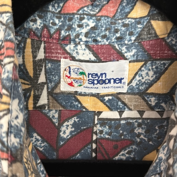 reyn spooner | Shirts | Reyn Spooner Red And Blue Hawaiian Button Down ...